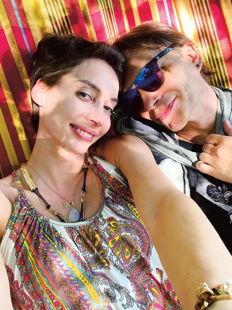 Mester Tamás – Vajon a gyönyörű festőművészért feladja a ...