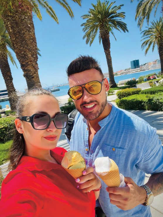 Jolly (Tarcsi Zoltán) és barátnője, Szuperák Barbara – Story