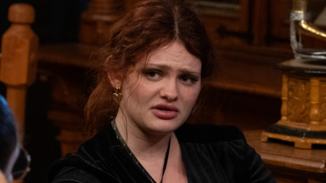 Az árulók – Gyilkosság a kastélyban: Nyáry Luca összeomlott, zokogva ...