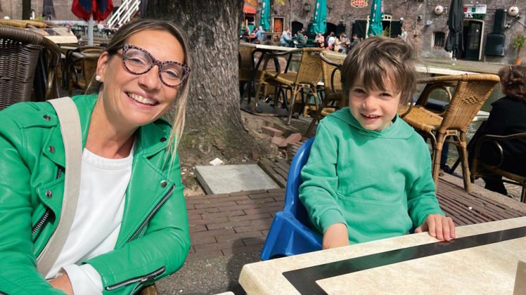 Valkó Eszter: „45 évesen szültem, Simi egy kései gyermek, ennek minden ...