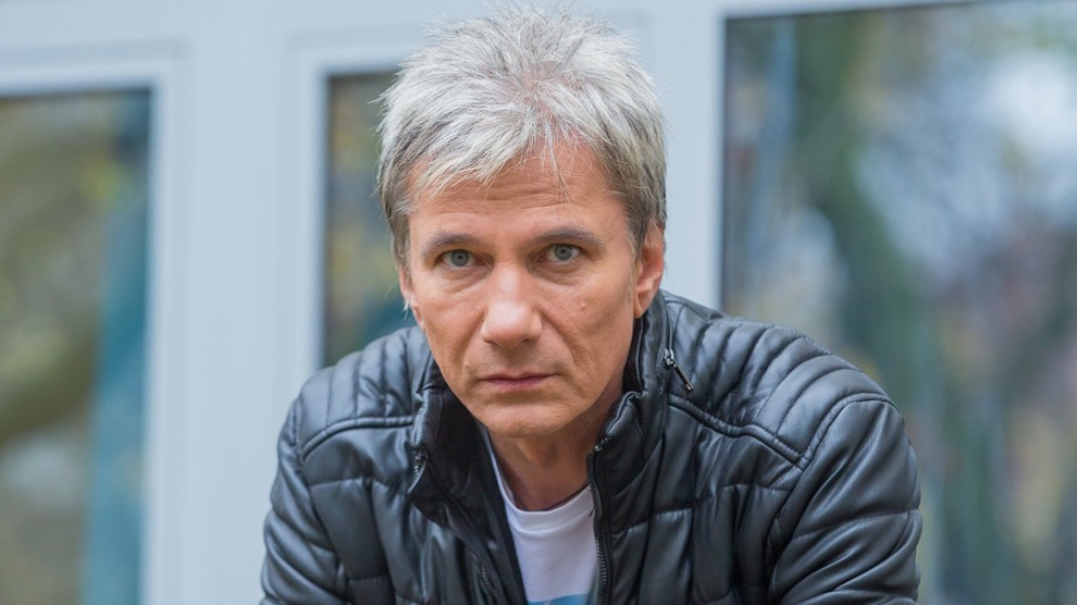 Feketében bulizott a gyászoló Bochkor Gábor - Story