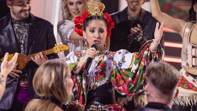 Nótár Mary bukta a tehetségkutatót